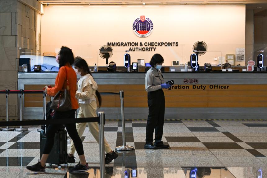 6 Vietnamese women, 7 S’porean men charged over suspected marriage fraud | The Straits Times