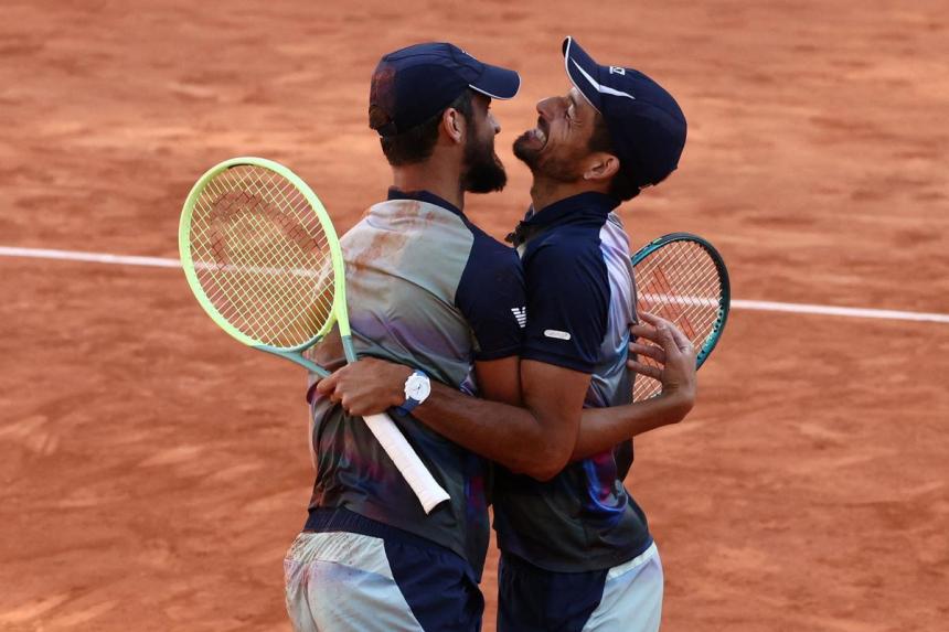 Arevalo, Pavic win French Open men's doubles title | The Straits Times