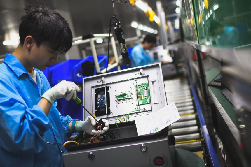 Blue-collar work surges in popularity among China’s young job seekers ...