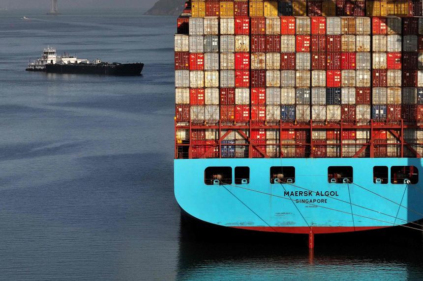 Red Sea attacks drove 90% drop in container shipping, US intelligence ...