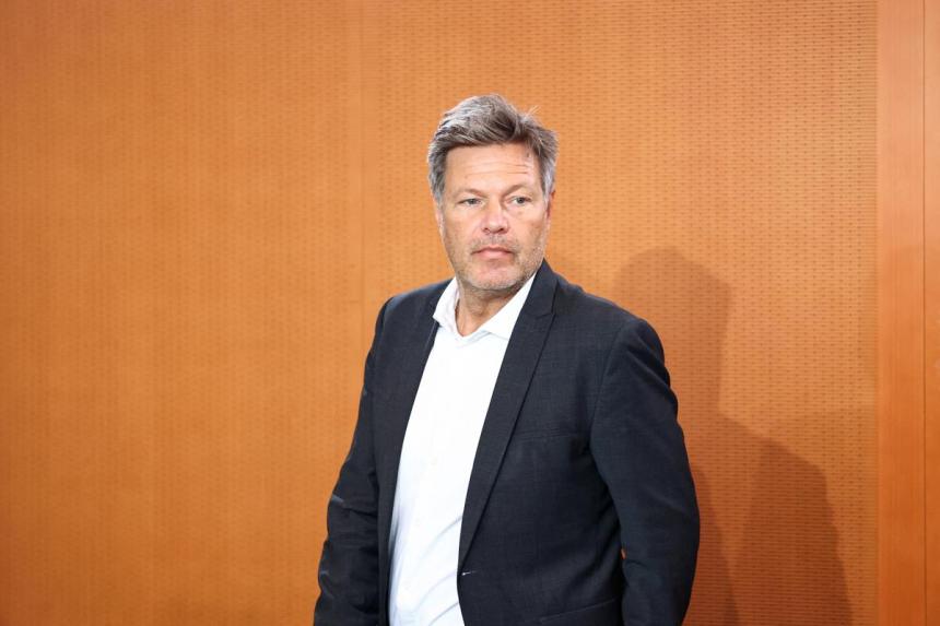 German deputy leader visits China as EU tariff tensions simmer | The ...