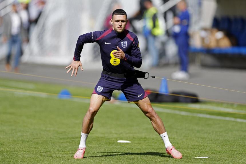 England's Foden confident his partnership with Bellingham will improve ...