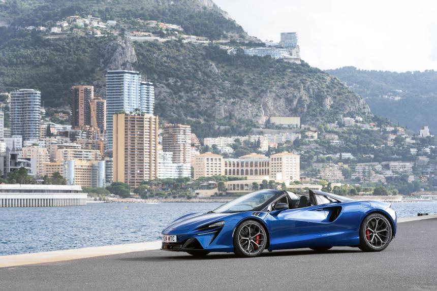 Car review: McLaren’s Artura Spider powers up with top down | The ...