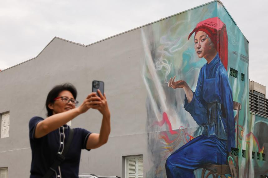 Outcry over mural of samsui woman with cigarette: URA requests delay in ...