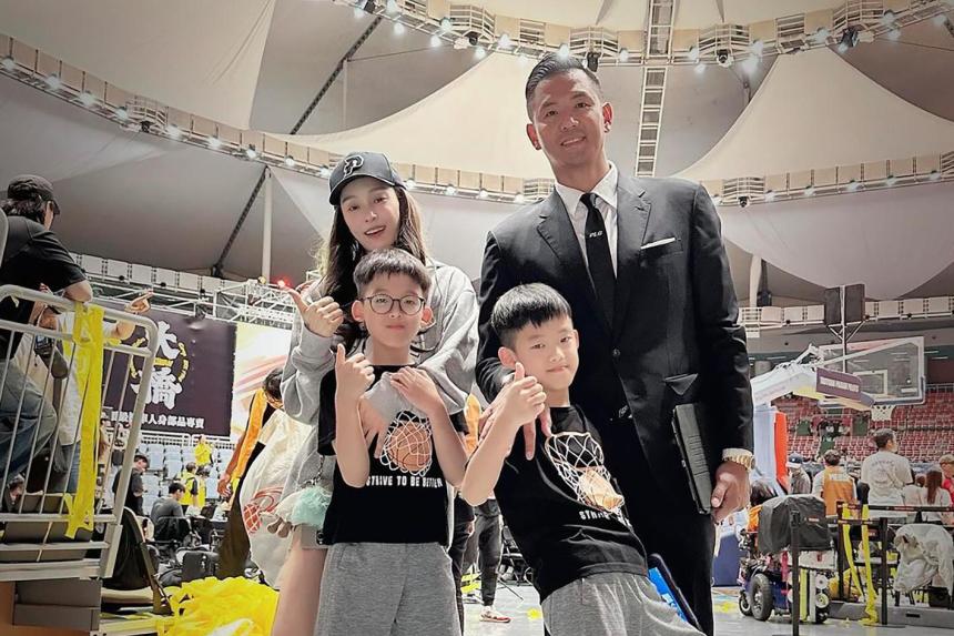 Singer Christine Fan praises husband Blackie Chen for having courage to ...