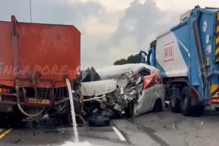 Two taken to hospital after accident involving 4 vehicles in Lim Chu Kang | The Straits Times