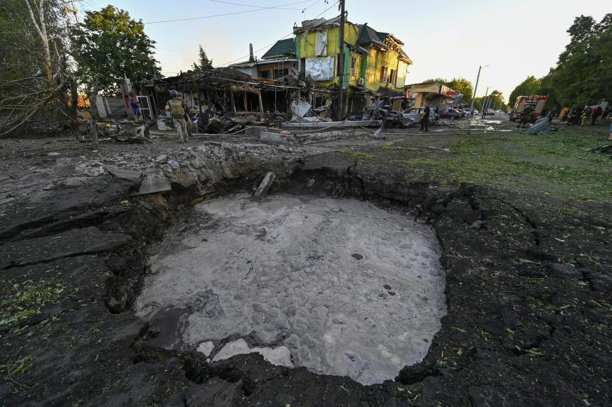 Russian attack on southeastern Ukrainian town kills seven, injures 18 ...