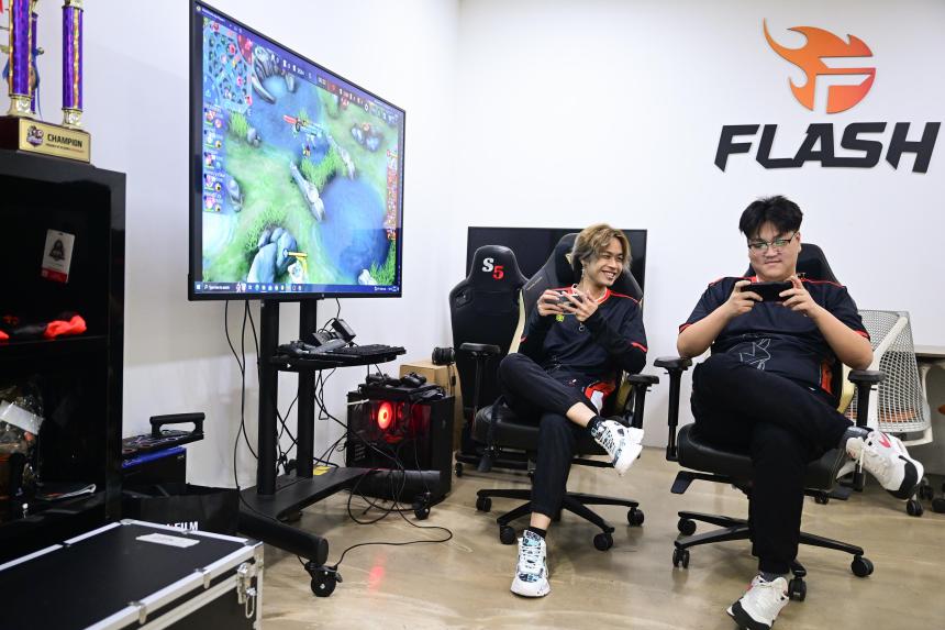 Singapore’s NiP Flash aiming for top-four finish in Mobile Legends at ...