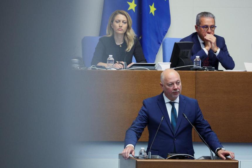 Bulgaria's centre-right GERB party fails to secure majority to form ...