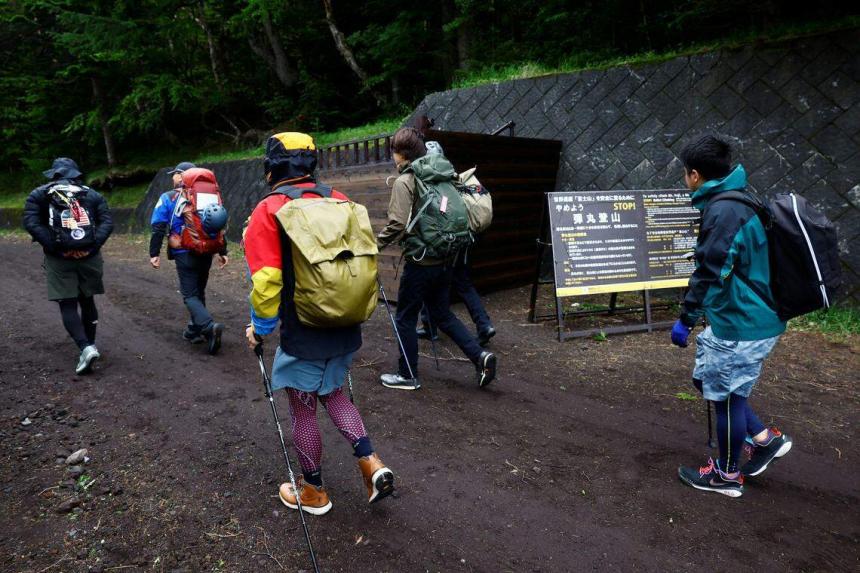 Crowd control at Japan’s Mount Fuji as hiking season begins | The ...