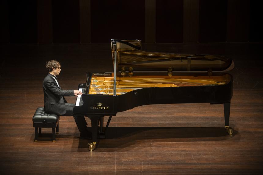 Concert review: Pianist Ilya Rashkovskiy plays with facility and ...