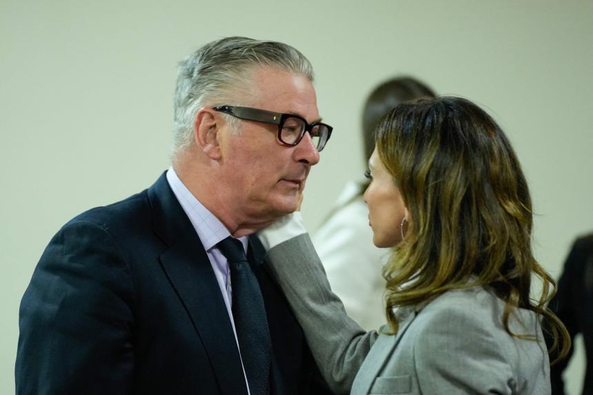 Judge sends jury home after Alec Baldwin seeks dismissal of charge over ...