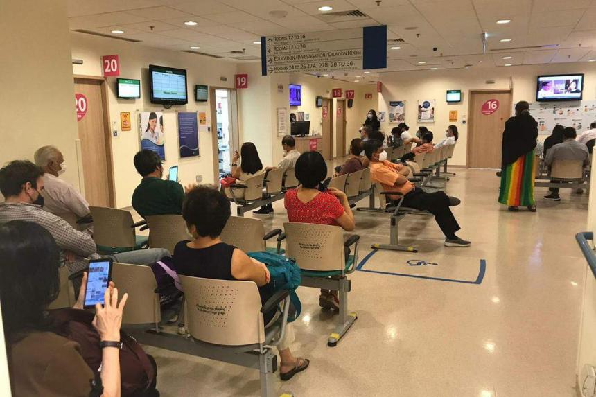 Rising cases of high myopia in adults in Singapore | The Straits Times