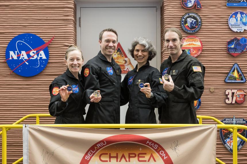 Would you survive 378 days of team bonding? Nasa takes the test | The ...