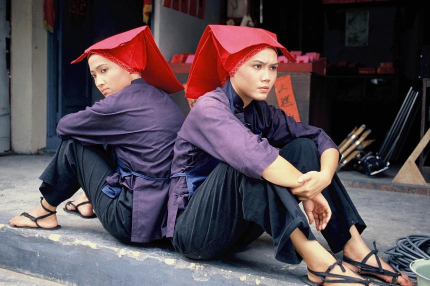 How did the samsui woman become the object of nostalgic fantasy? | The ...