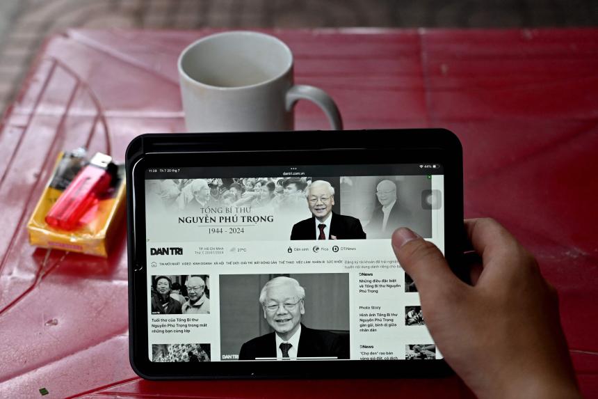 Vietnamese social media users black out profile pics to mourn leader ...