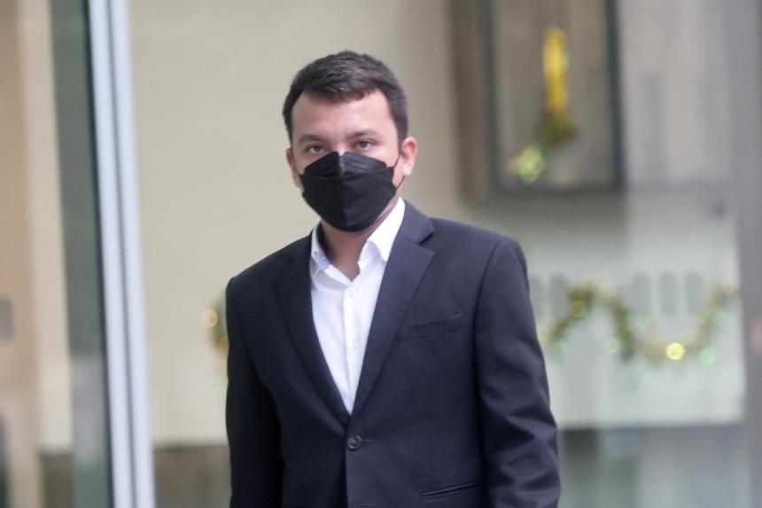Cop who pocketed over $90k in cash entrusted to him gets more than 4 ...