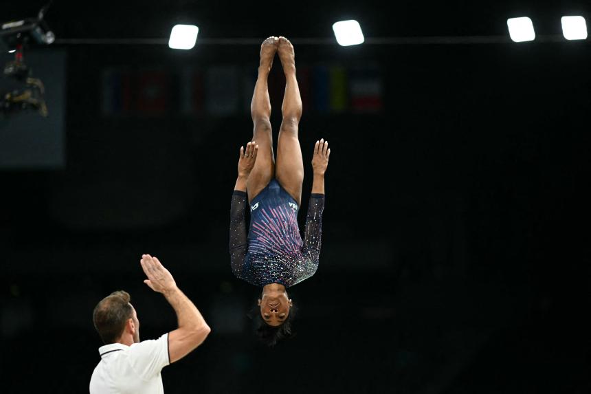 Simone Biles nails signature vault in Olympic gymnastics training | The ...