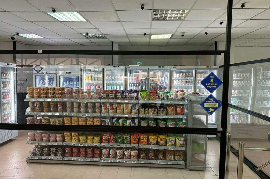 Unmanned, 24-hour Cheers convenience stores being rolled out in SAF ...
