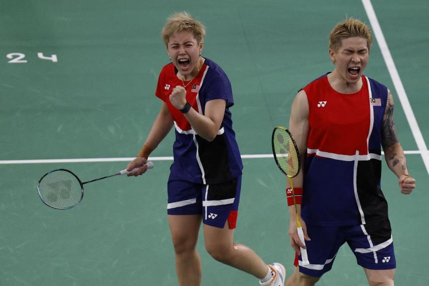 Malaysia stun China’s mixed doubles badminton pair at Paris Olympics ...