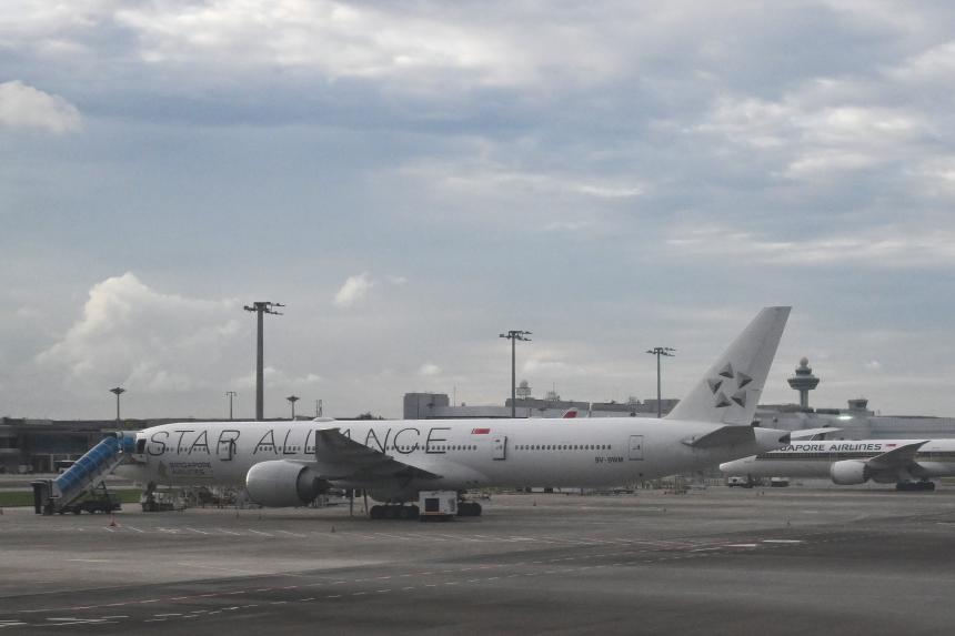 SIA resumes meal service when seat-belt sign is on, lifts stricter ...