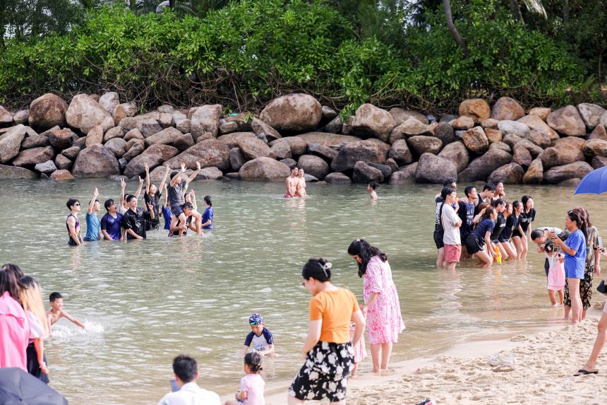 Sentosa’s Palawan Beach reopens for water activities | The Straits Times