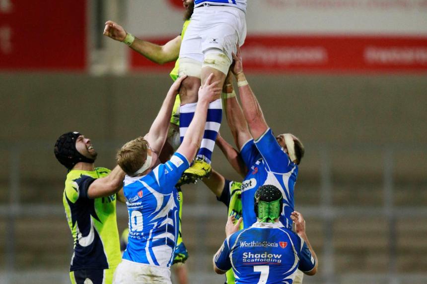 Ex-rugby player's journey from spinal cord injury to mountain tops told ...