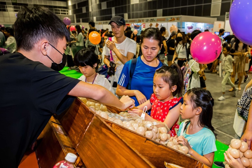 From family chats to songs and games: Fann Wong and other celebs share ...