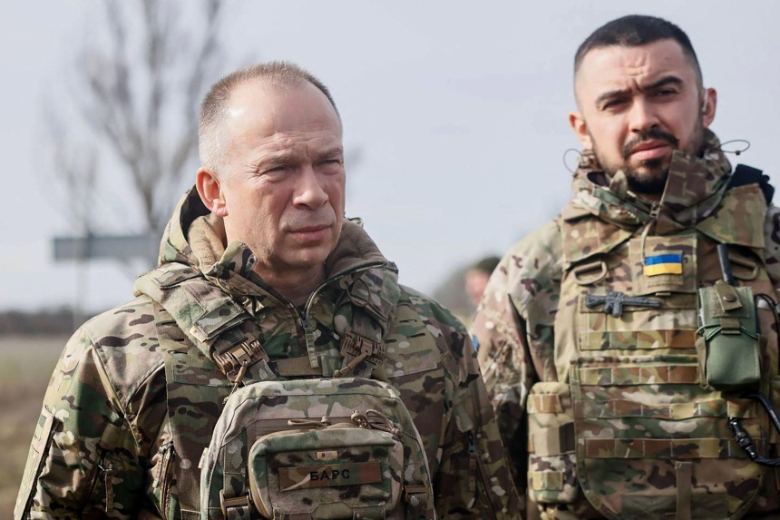 Ukraine’s Zelensky promotes top army commander amid Kursk incursion ...