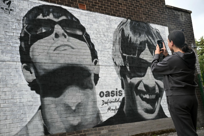 Oasis reunion drums up multi-million-pound boost to UK hospitality ...
