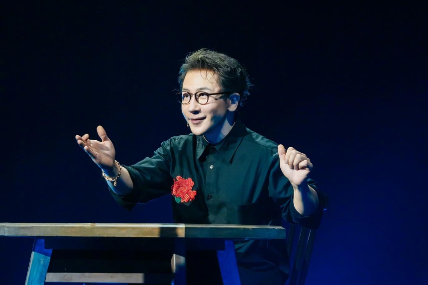 Taiwanese magician Lu Chen reveals early-stage lung cancer diagnosis ...