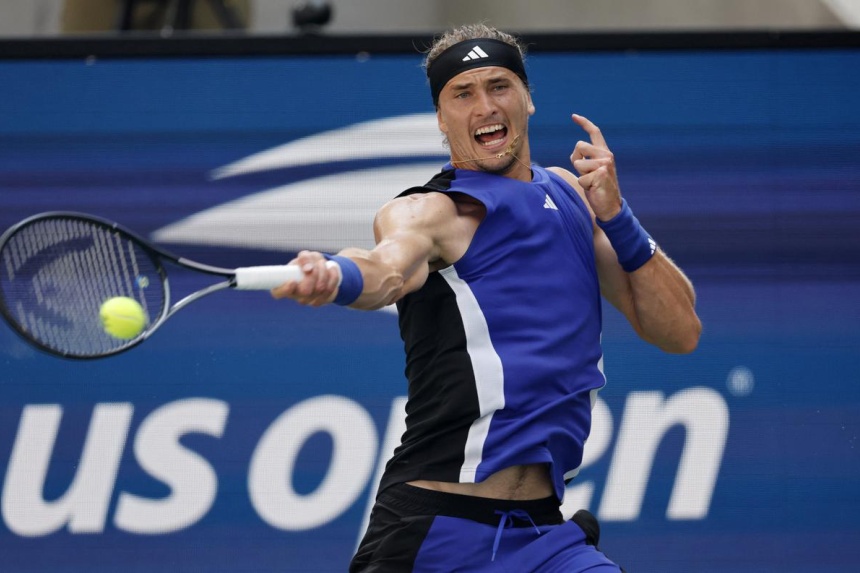 Zverev blasts past Muller to reach US Open third round | The Straits Times