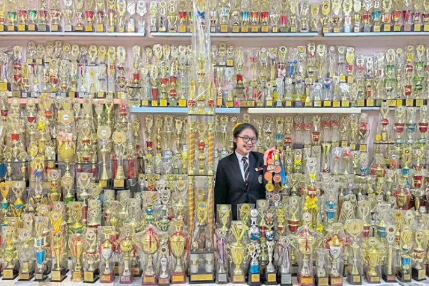 Malaysian math whiz, 19, sets record for solving 50-digit ...