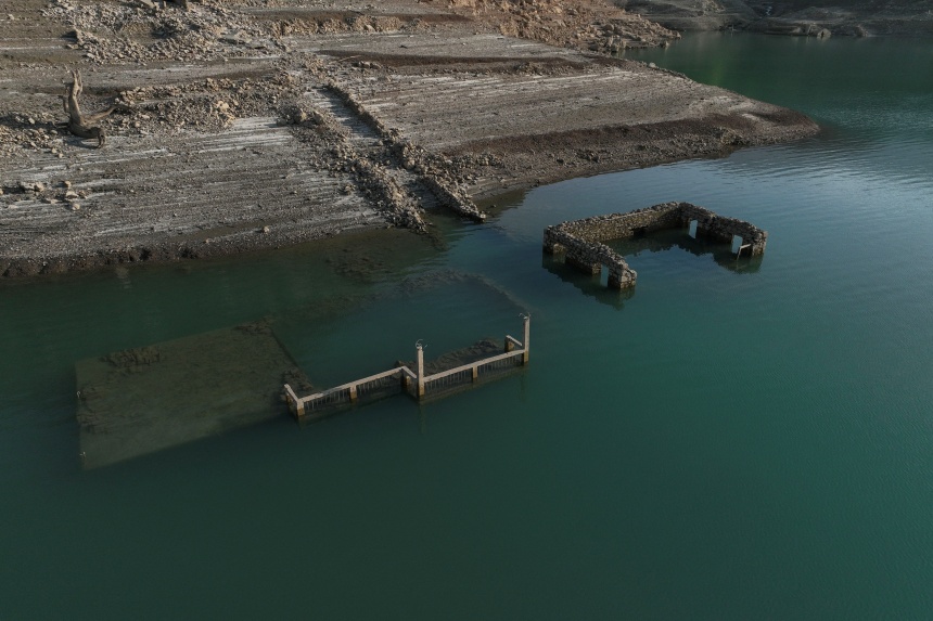 Sunken village emerges in Greece as drought dries up lake | The Straits ...