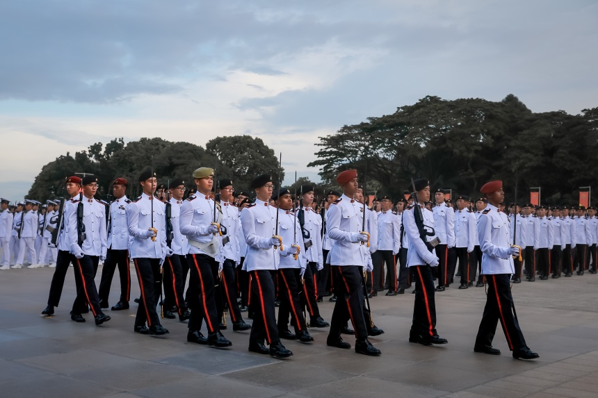 SAF officers to receive more cash bonuses, full CPF contributions from July 2025 | The Straits Times