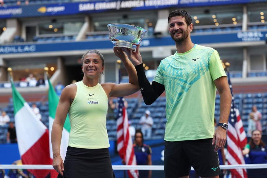 Italians Sara Errani and Andrea Vavassori win US Open mixed doubles title | The Straits Times