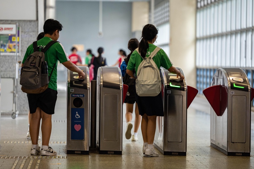 Graduating students can pay concessionary bus, train fares for 4 months ...