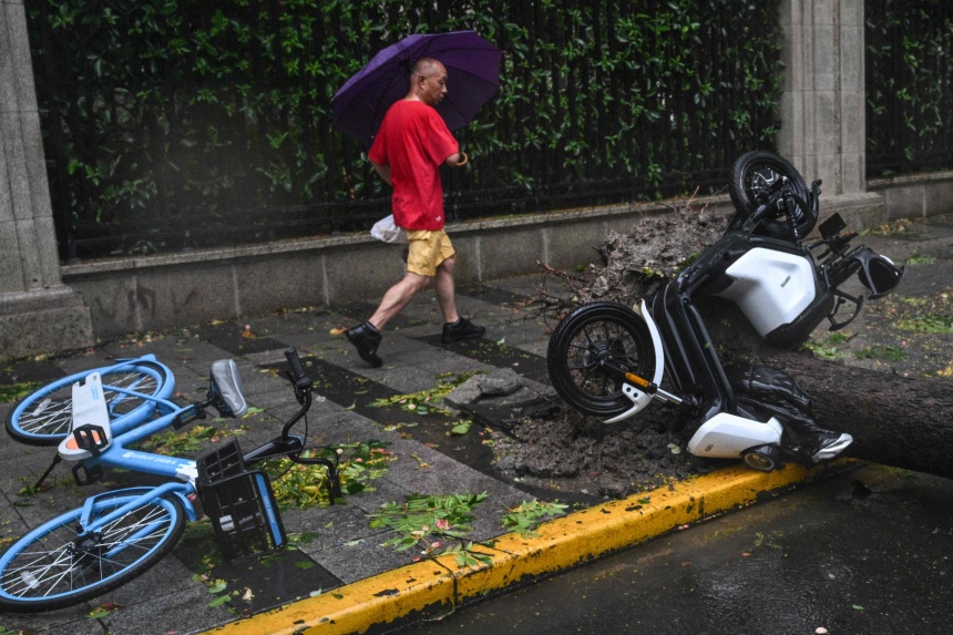 Strongest typhoon to hit Shanghai since 1949 shuts down megacity | The ...