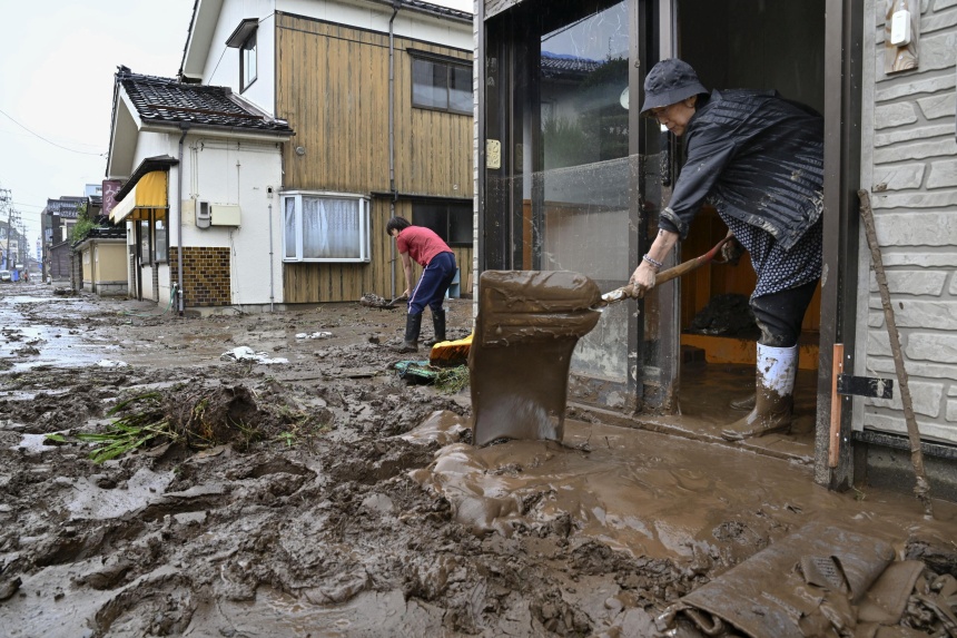 Rescuers comb muddy riverbanks after Japan floods kill 7 | The Straits Times