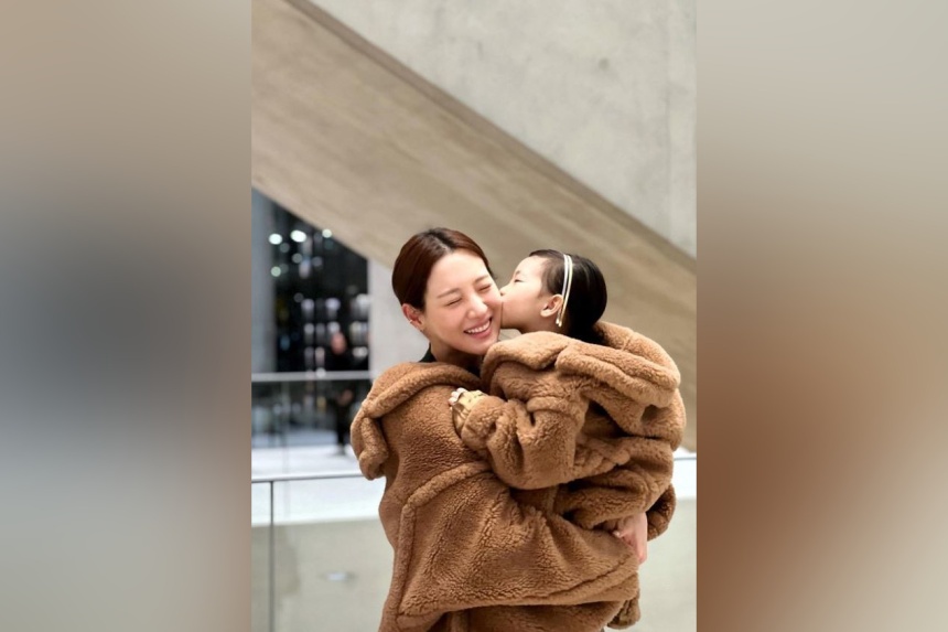 L'actrice coréenne Claudia Kim annonce son divorce après cinq ans de ...