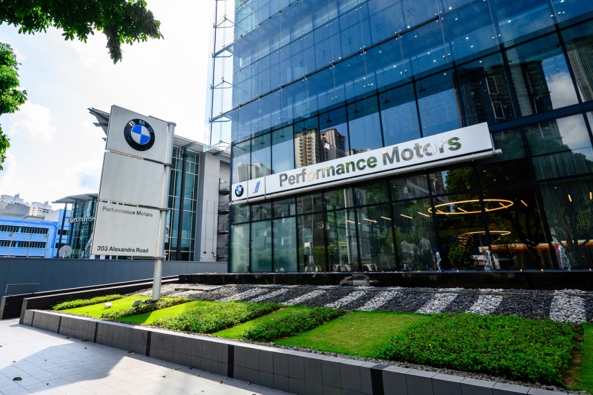 Special lounges to receive new rides, curated bites: Why BMW owners ...