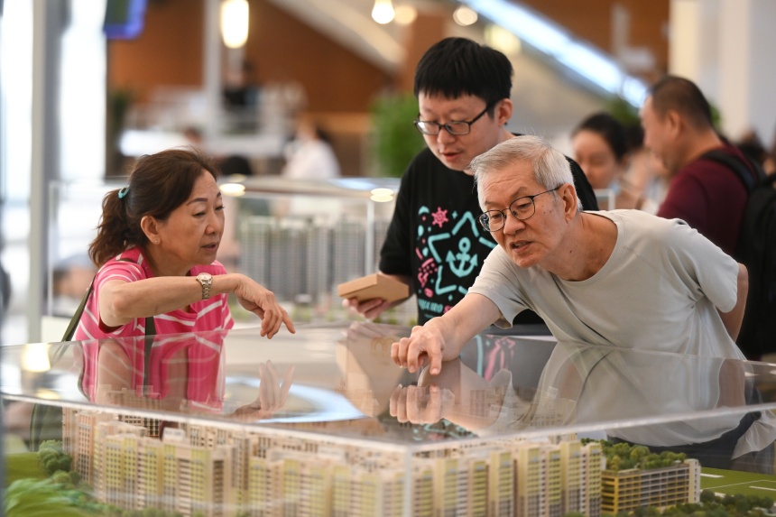 Most older buyers of two-room flexi flats pick shorter lease of 30 to ...