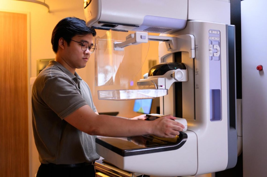 Beating breast cancer: 25-year-old man wants to make mammogram less ...