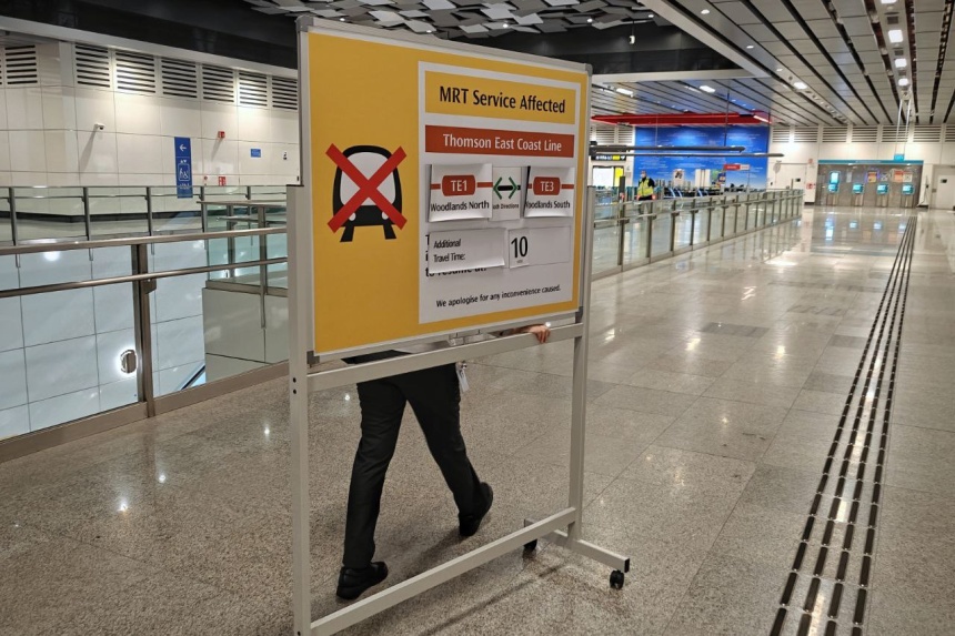 MRT services resume on TEL after delay due to train fault | The Straits Times