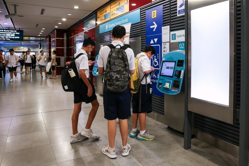 No rush of students extending concession card validity on first day of exercise on Oct 1 | The ...