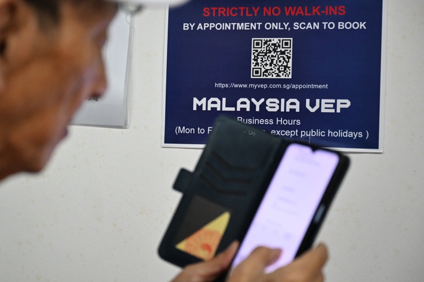 Smooth clearance for cars at land checkpoints as VEP scheme for ...