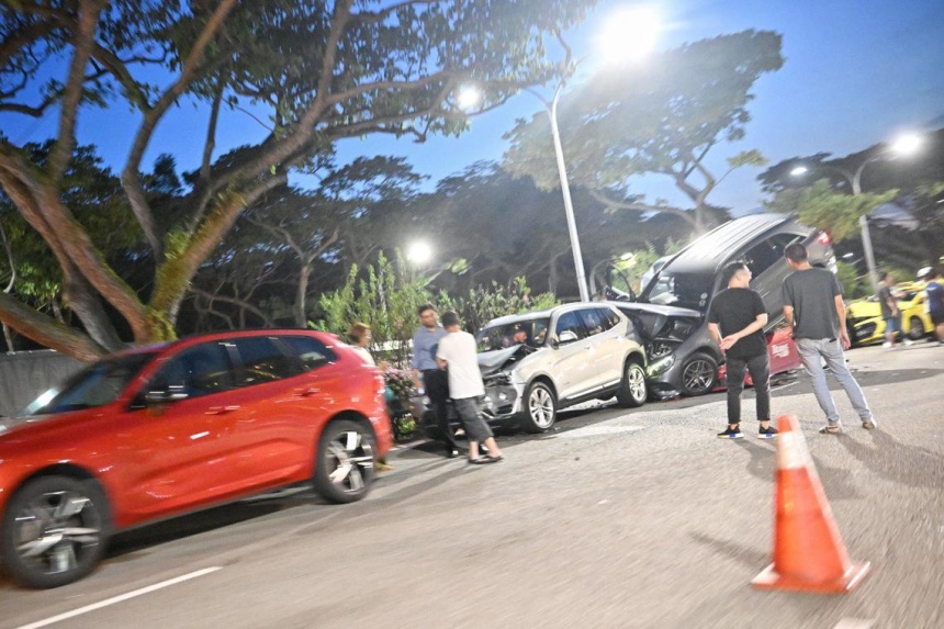 3 taken to hospital after 9-car accident on ECP | The Straits Times