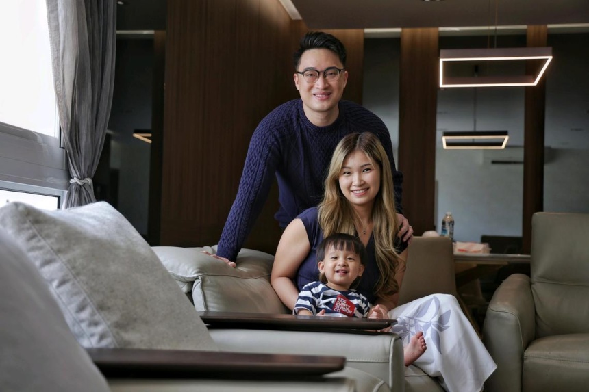 Gen Z Mumz: Forgoing careers to raise kids before 30, these young mums ...