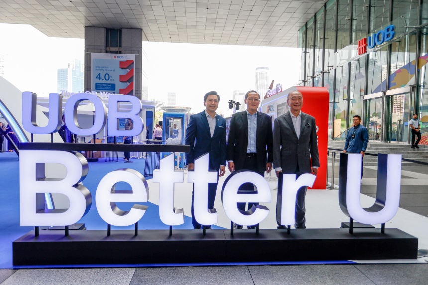 UOB launches new programmes for career changes, training in AI and data analytics | The Straits ...