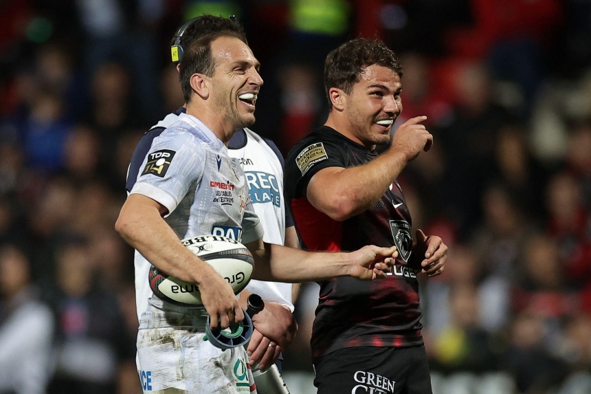 French rugby star Antoine Dupont scores quick-fire hat-trick on ...